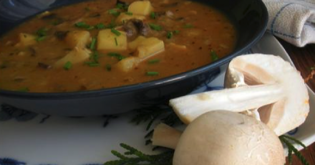 Zupa grzybowa według przepisu z notatnika mojej mamy. Instrukcje krok ...